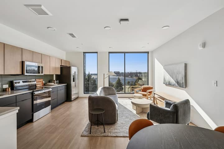 Modern Nashville Apt Walk To Weho Near Downtown - Nashville, TN
