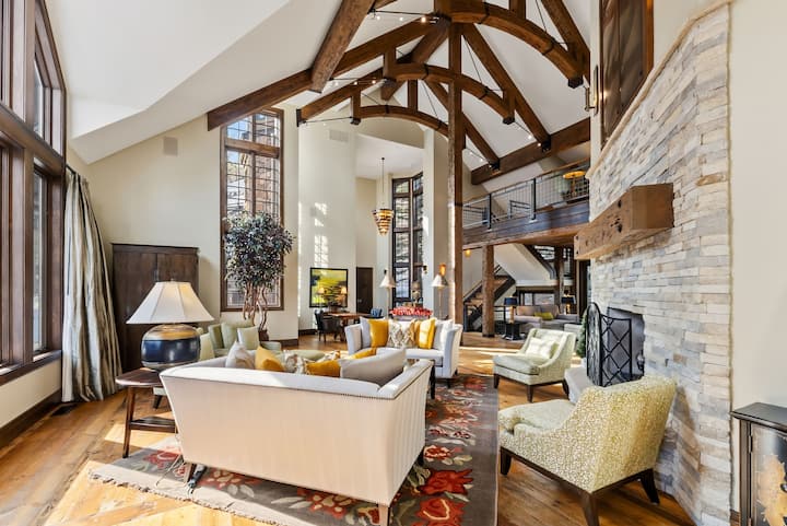 Shuttle To Ski, Hot Tub, Theater | By Invitedhome - Edwards, CO