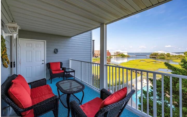Oasis On The Bay  Is One Of Ocean City's Finest Va - Ocean City, MD