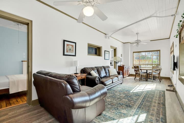 Midtown Hideaway - Simple, Cozy And Convenient - Sewanee, TN