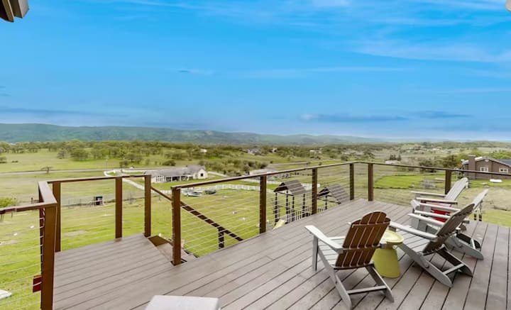Modern Mountain Home+hot Tub &+Scenic Views+pets - Copperopolis, CA