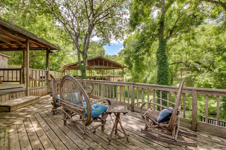 Large 1br Dog Friendly | Balcony | Grill - Seguin, TX