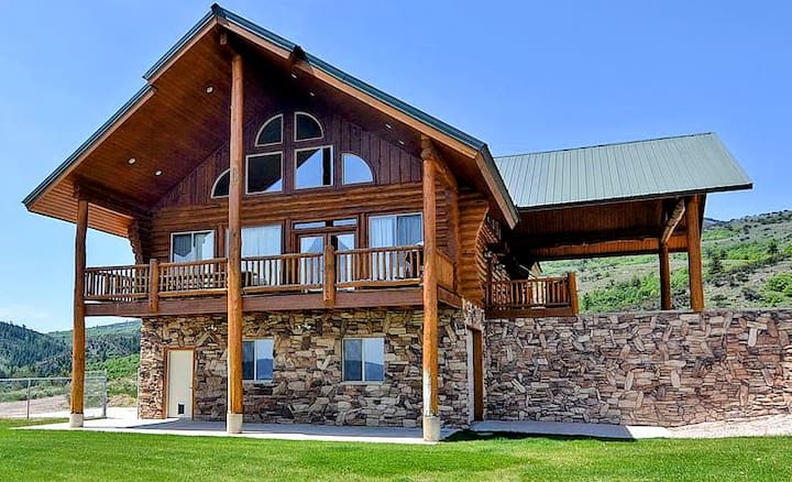 Secluded Log Cabin | 10 Acres | Lake Views - Bear Lake