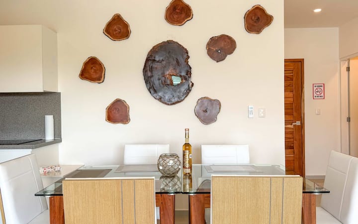 Luxury 2 Bedroom Apartment 1 Block From The Beach - Playa del Carmen