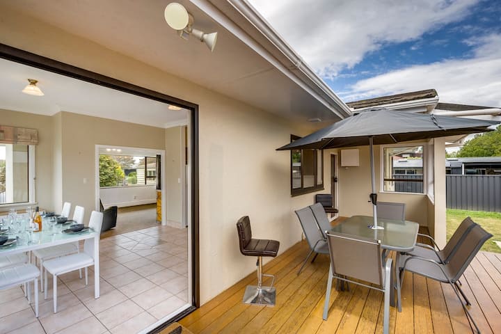 Charming On Cambridge - Taradale - Napier