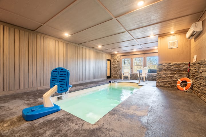 Spacious 6bd W/ Pool | Hot Tub + Theater + Games | - Sevierville, TN