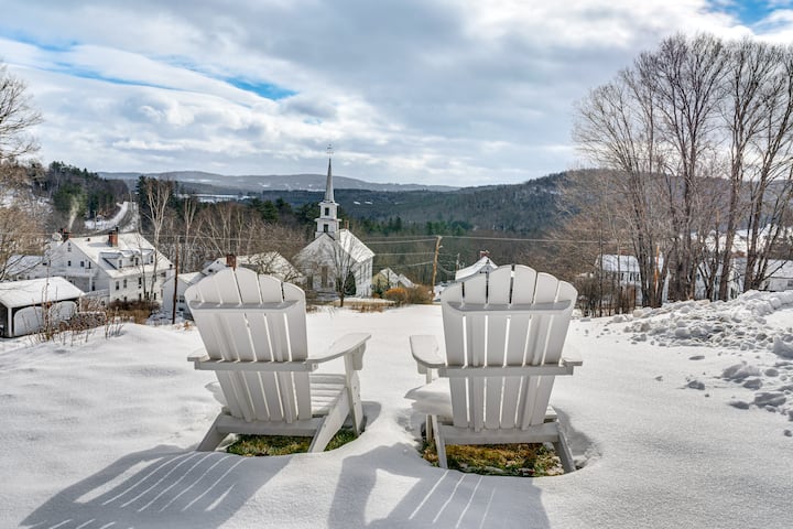Dine & Unwind! Overlook Home At Rabbit Hill Inn - Littleton, NH