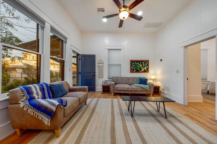 Historic Duplex | Near 4th & Congress | 1 Br 1 Ba - Tucson, AZ