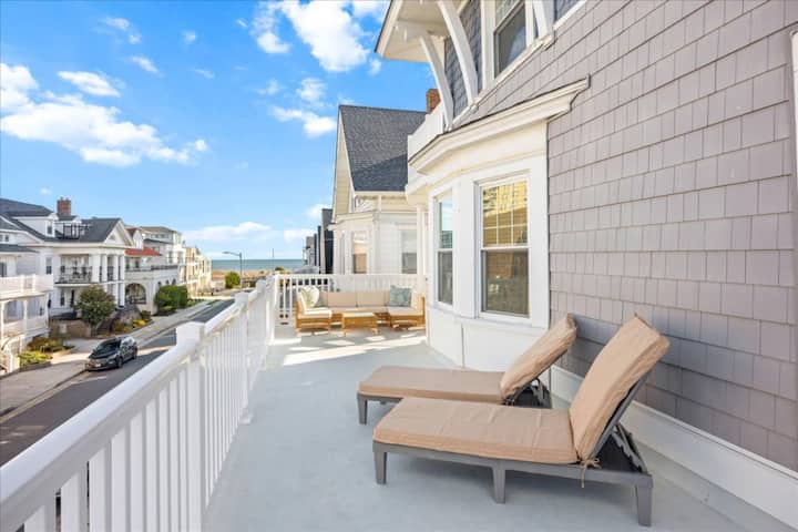 Spacious 6br Beach Block W/ Ocean Views - Atlantic City, NJ