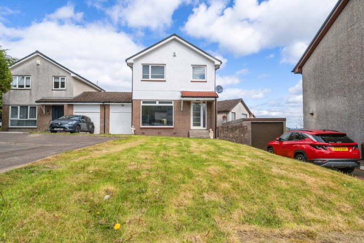 5 Bedroom Home South Lanarkshire - Strathaven