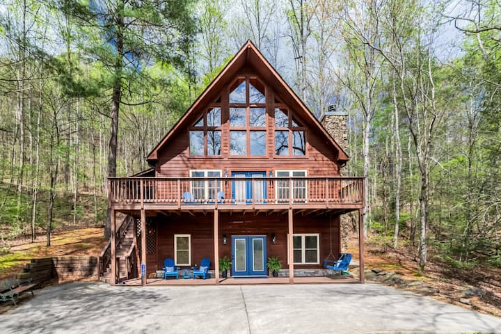 Tennessee Tee, 3 Br, 3ba, Sleeps 6 & Mountain View - Walland, TN