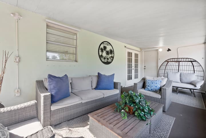 2br Single-level Home | Full Kitchen | Waterfront - Stuart, FL