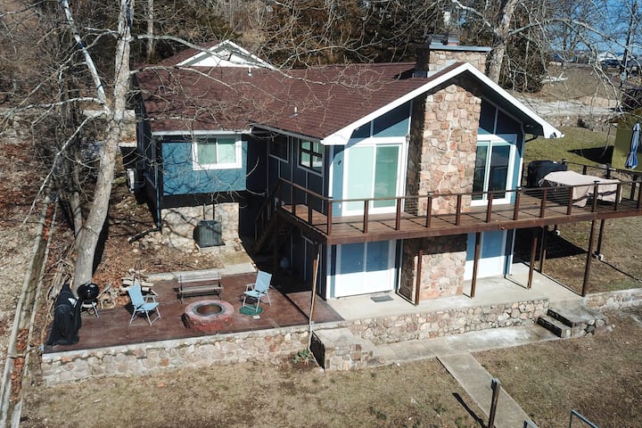 Private Dock W/ Bar! Lake Of The Ozarks Home - Gravois Mills, MO