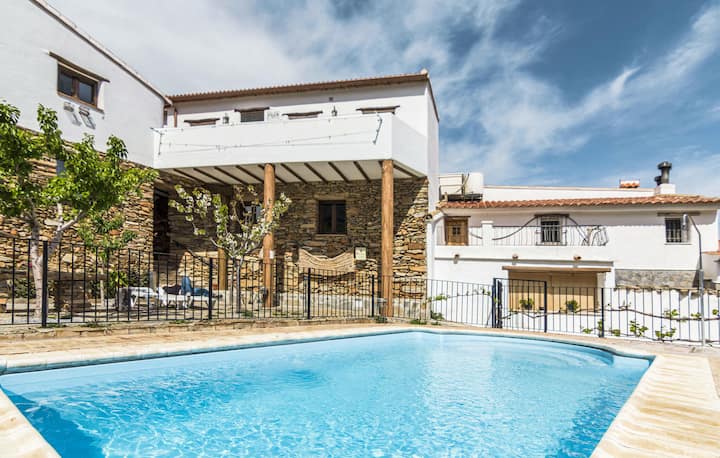 3 Bedroom Amazing Home In Laroya - Serón