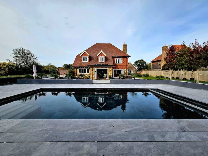 The Bell House - Maidstone