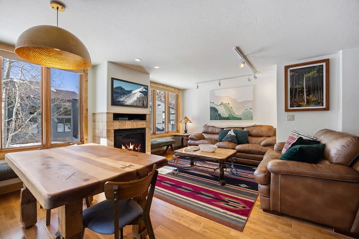 Cozy, Central 3br Gem: Hot Tub + Fireplace - Telluride, CO