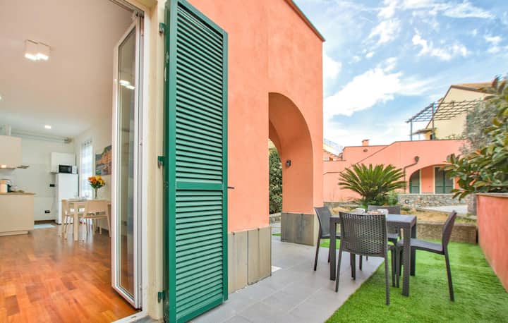 Stunning Home In Albisola Superiore With Wifi - Stella