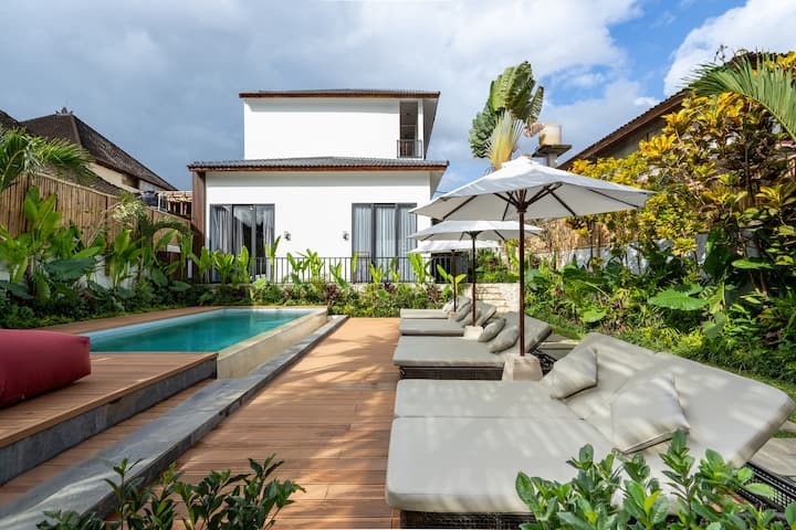 Modern 1br Ubud Center | Pool & Walk To Cafés - Ubud