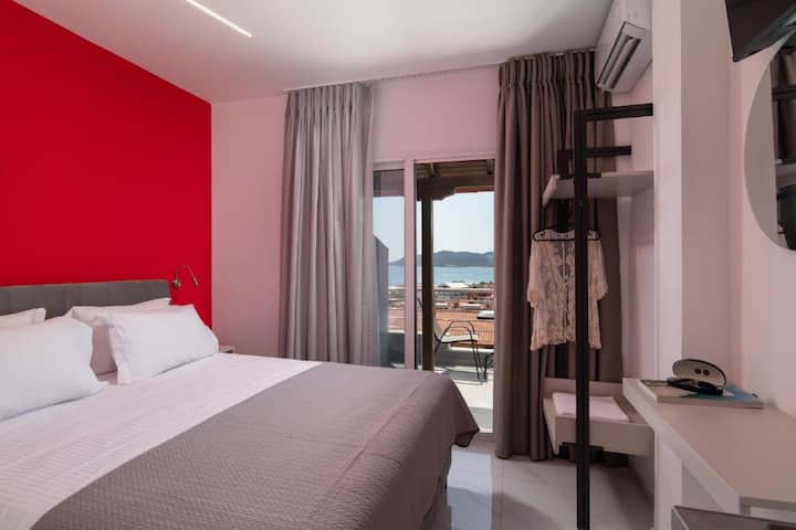 Blue Horizon Sarti - Stylish Quad Seaview Getaway - Sarti