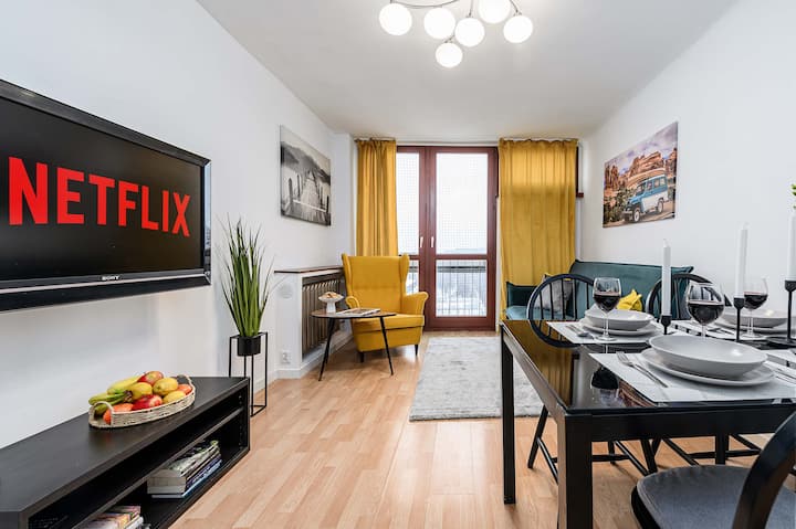 Lumina Comfy 3-room Apartment Near The City Center - Warschau