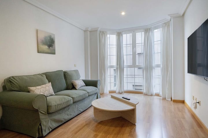 Comfortable Apartment On Calle Eraso - San Blas