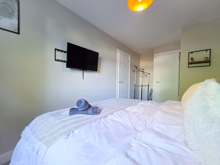 Perfect Booking | 2 Bed Home In Merthyr Tydfil - South Wales