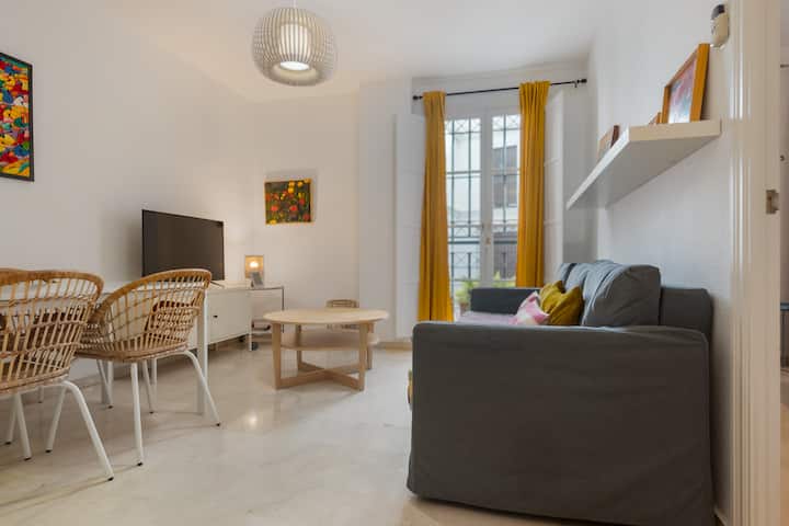 Charming With Pool In Santa Cruz - Sevilla