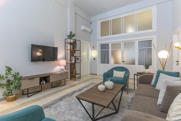 Maison Des Muses Full Guesthouse In Gemmayzeh - Beirut