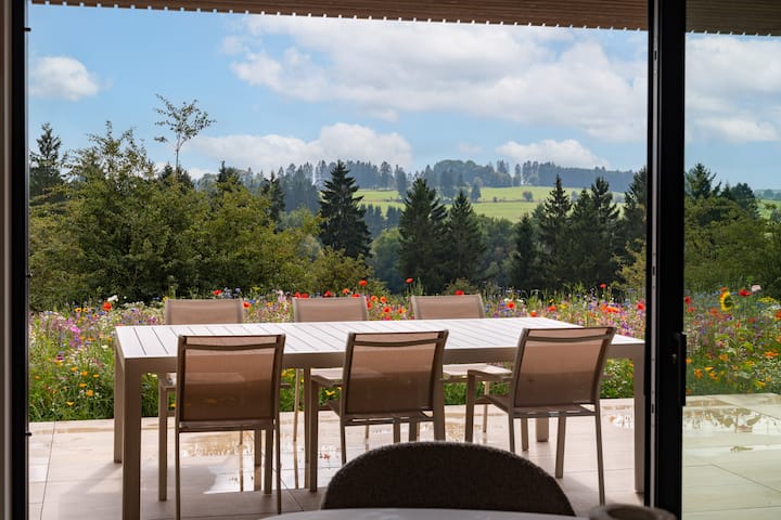 Nature Lake Village La Villa 20 4 Pers. Jacuzzi - Butgenbach