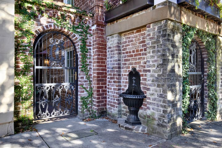 412 E. Taylor Street Carriage House - Savannah, GA