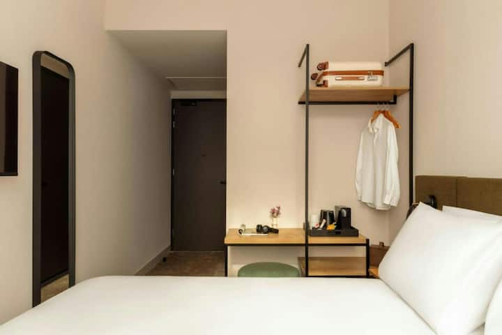 Room In Classic Early 1900s Red-brick Building - Rotterdam