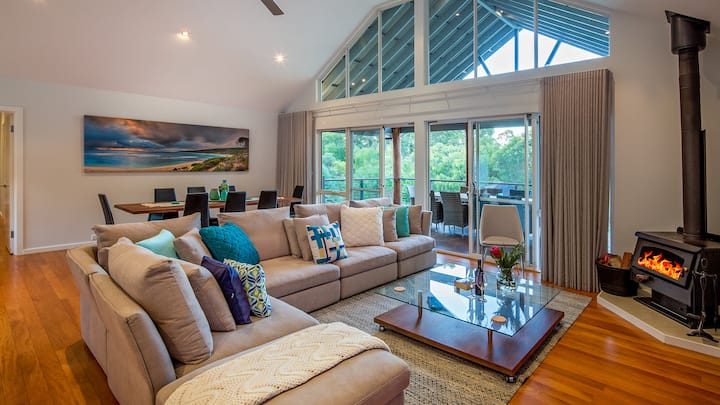 Sky View—elevated Estate With Resort-style Pool - Yallingup