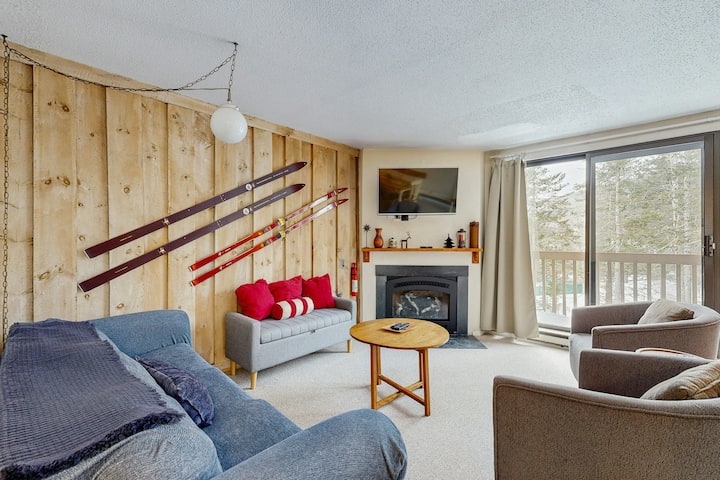 3br Mountain Townhome:  Ski Shuttle & Summer Pool - Waterville Valley, NH