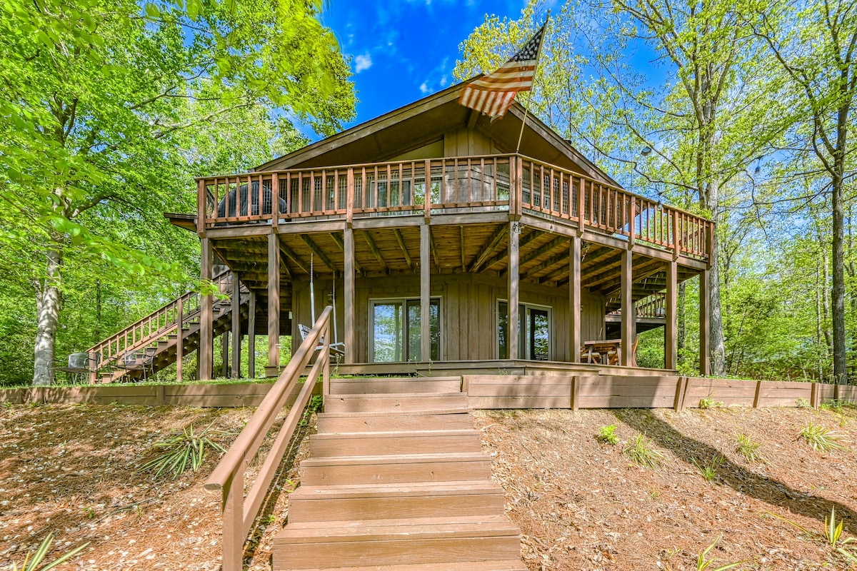 Serene 3BR Lakefront | Dock | WoodStove | Deck - Häuser zur Miete in ...