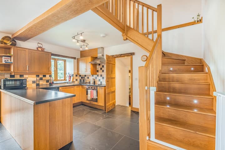 2 Bed In Bala (Oc-82768) - Bala