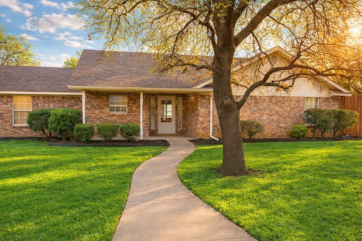 Pool | Approved Events | Spacious Yard - Frank Buck Zoo, Gainesville