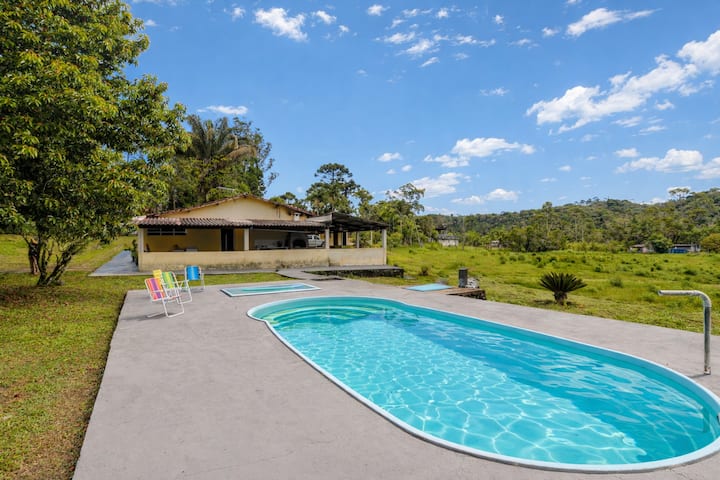Casa Com Piscina E Churrasqueira Em Juquiazinho - São Paulo