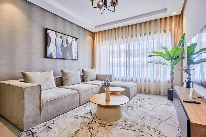 Your Casablanca Home: Modern 2-bed W/ Free Parking - Kasablanka