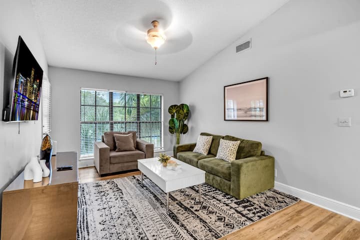 Your Home In Fort Lauderdale: Modern 2br Stay - Fort Lauderdale