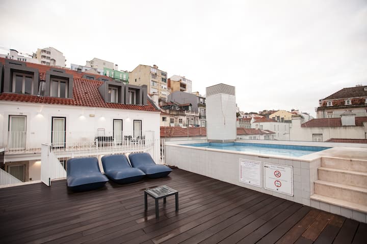 Flh Intendente Chic Apartment With Rooftop Pool - Lizbona