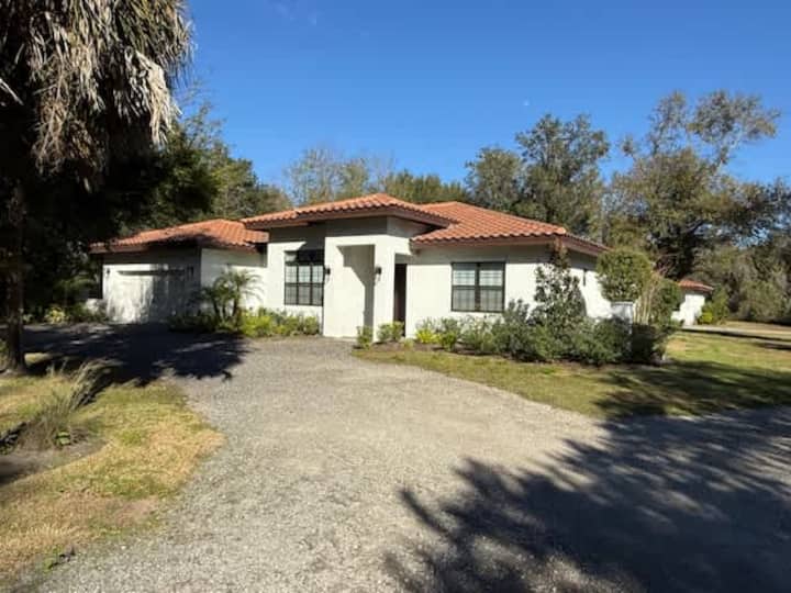 6 Bed Room, 3 Bathroom, Villa In Lithia - Alafia River State Park, Lithia