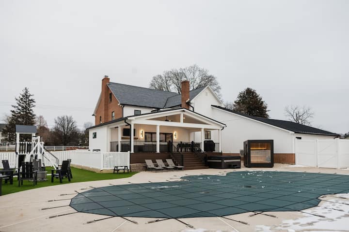 Lux Family Retreat L Sauna+hot Tub *Games~swingset - Plumpton Park Zoo, Rising Sun