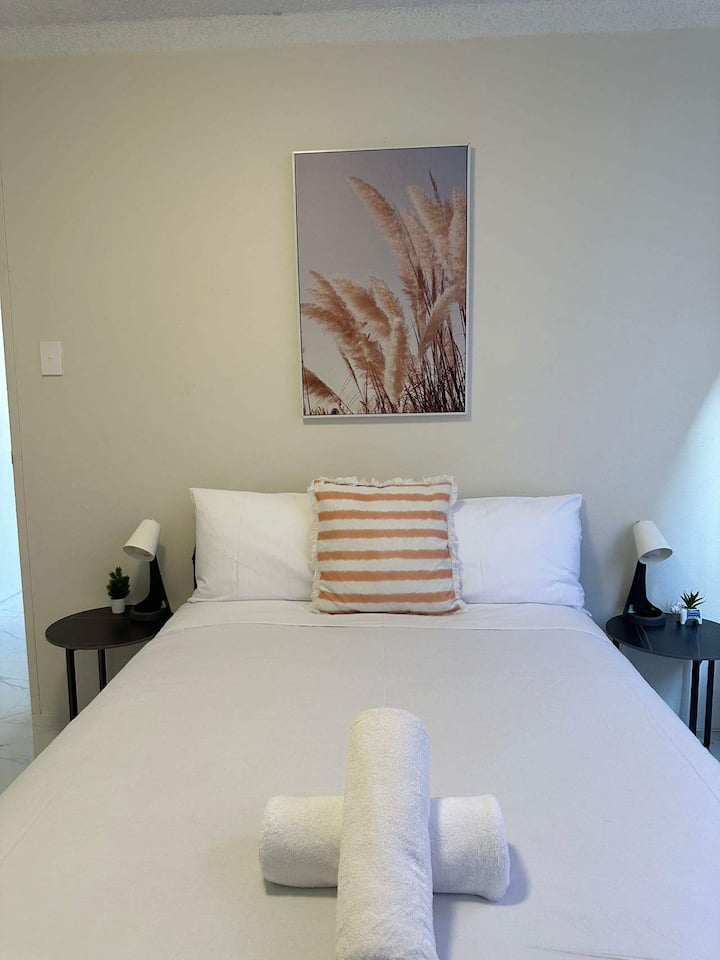 Well-located Double Room In Cabramatta - Liverpool