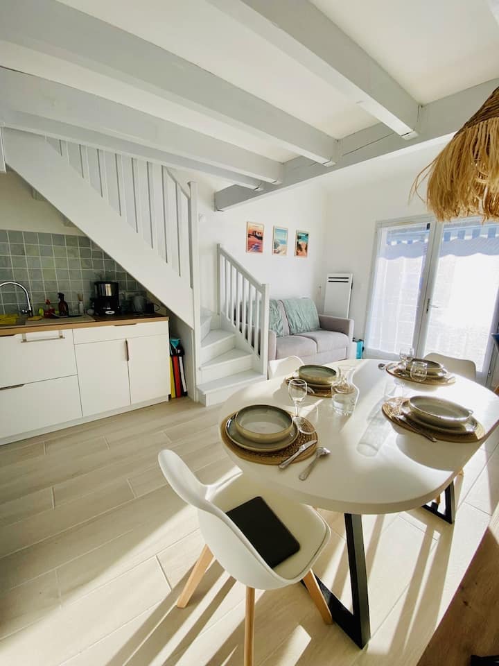 Agréable Pavillon Mitoyen Renové Tout Proche De La - Biscarrosse