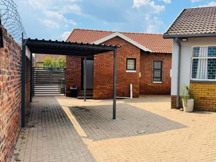 2 Bedroom Apartment - Secunda