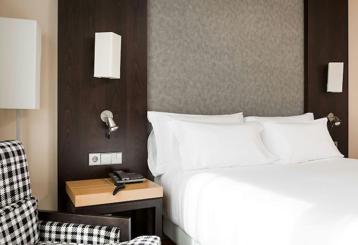 Close To The Insitute Of Modern Art - Valencia