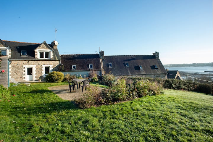 La Parenthèse Bretonne - Sur Le Chemin Du Gr34 - Plougrescant