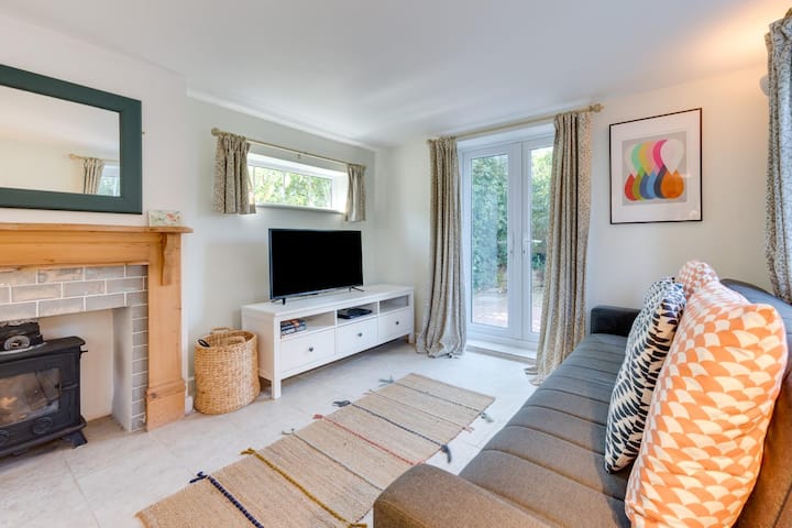 2 Bed In Sweffling (Oc-whcs) - Saxmundham