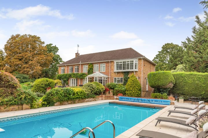 4 Bed In Bray (Oc-b32610) - Maidenhead