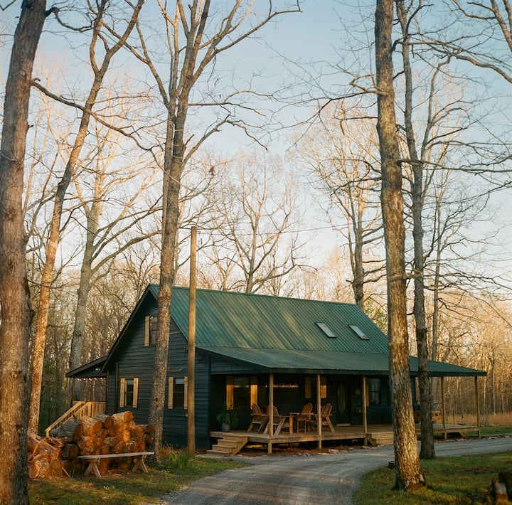 Grace Farmhouse-12 Ac,  Hot Tub, Fire Pit - Beaver Lake, Rising Fawn